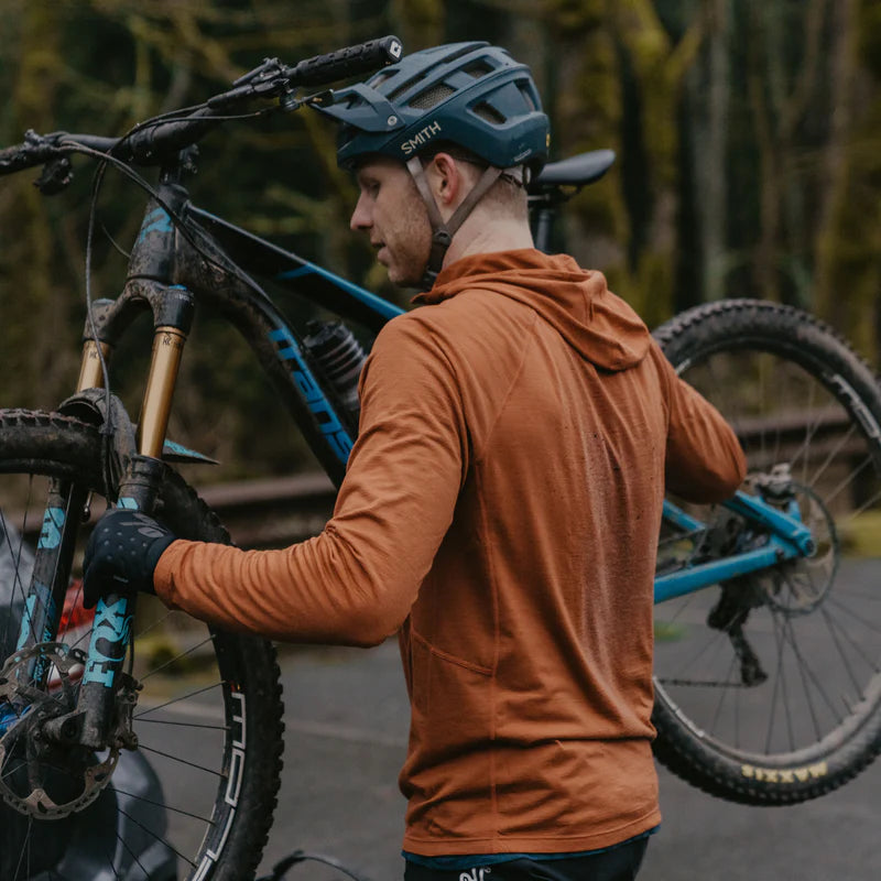 ibex / INDIE HOODIE の魅力に迫る！！｜公式 商品レビュー｜STRIDE LAB