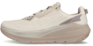 アルトラ FWD VIA｜厚底でも自然に走れる、クッション重視ランナーの“安心の相棒”｜横浜店 商品レビュー｜STRIDE LAB